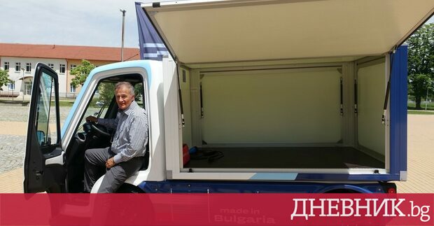 Снимка на деня: "София тех парк" се сдоби с български електрически ...