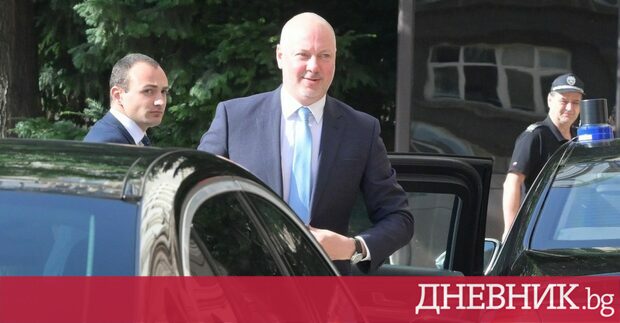 Росен Желязков е кандидатът за премиер на ГЕРБ Дневник