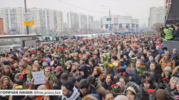 Дневник - Новини от България и света, Анализи, Видео.