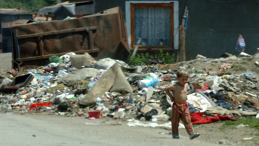 Животът в циганската махала е точно такъв, какъвто изглежда | Дневник